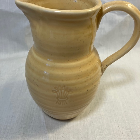 Coundry Living | Kitchen | Vintage Small Yellow Pitcher With Bouquet ...